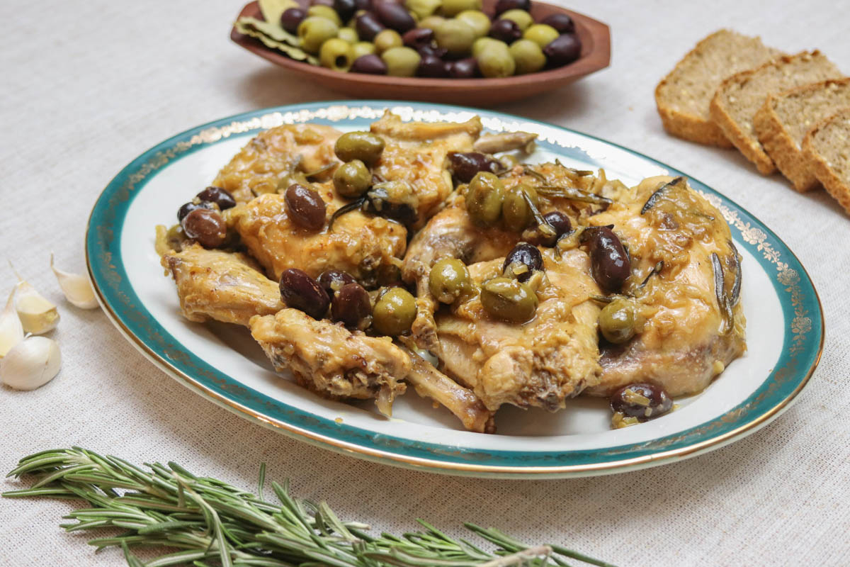 Rabbit with olives – Biological Cuisine